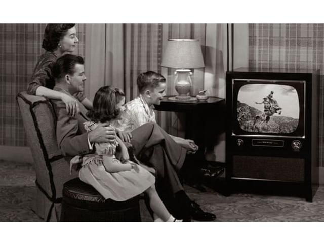 Tivi 24 inch đời cũ siêu đẹp. Cách tìm mua tivi ngày xưa chất lượng ...